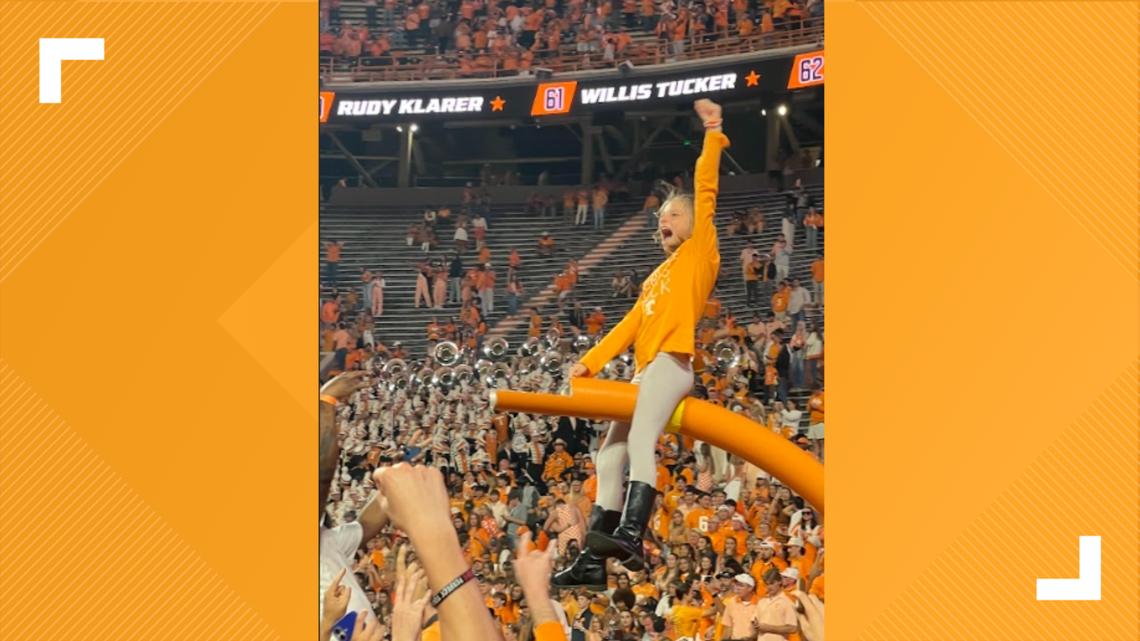 Meet the 11-year-old Vols fan who climbed the goalpost after it was ...