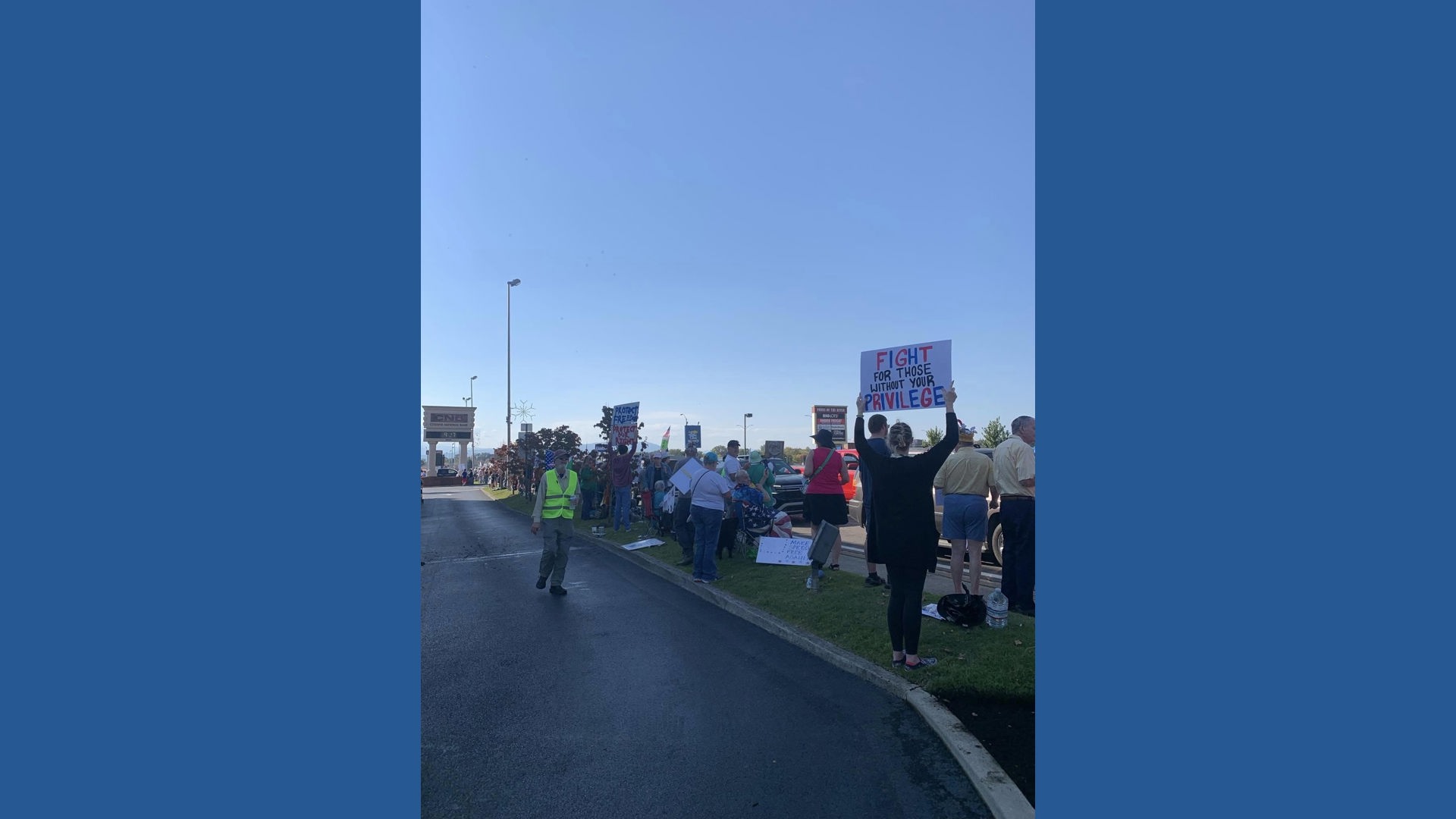 Thousands attend second 'No Kings' protests in East Tennessee | wbir.com
