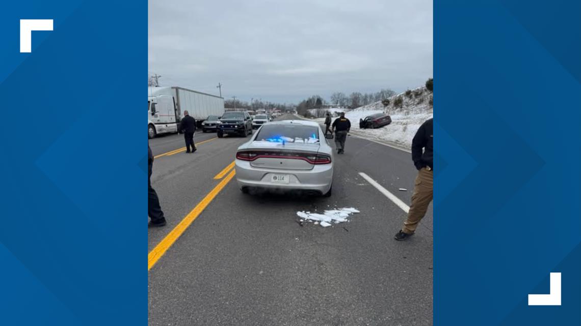 Tazewell PD officer hit in cruiser | wbir.com