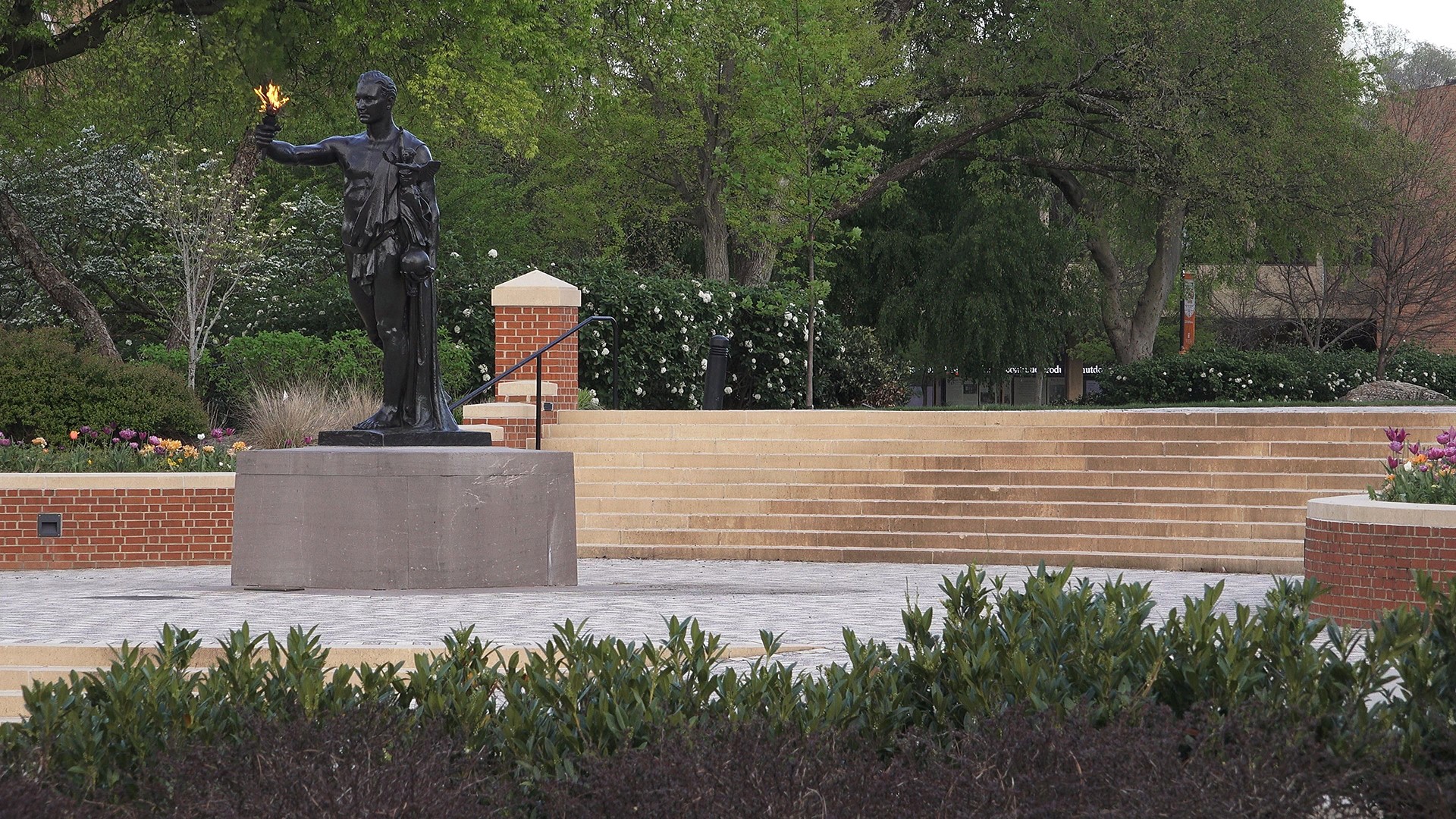 When are 2025 UT commencement ceremonies? | wbir.com