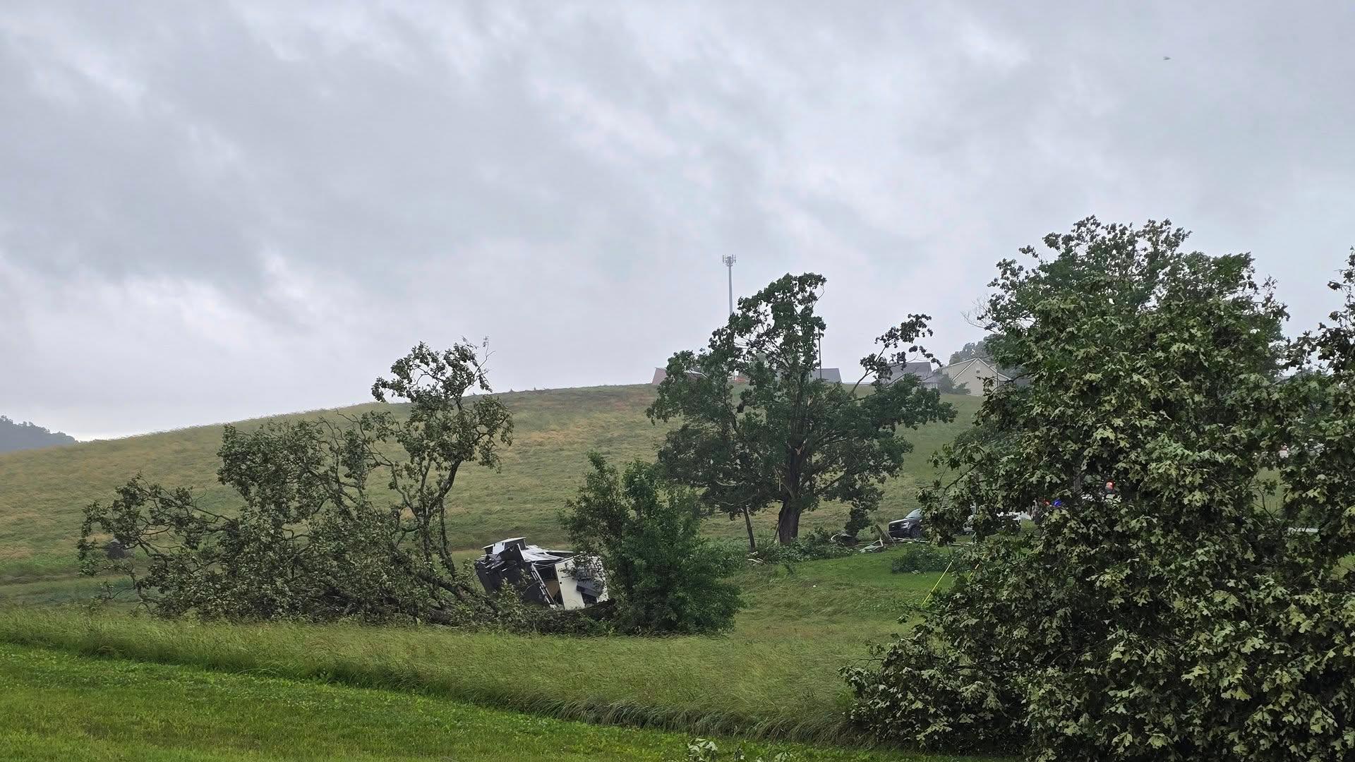 NWS: EF-0 tornado likely hits Loudon/Monroe border injuring five | wbir.com