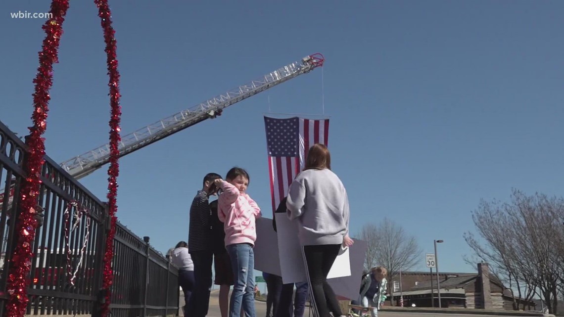 Community members remember and honor fallen Loudon County deputy | wbir.com