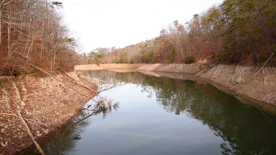 Hiking the Lake Trail at Big Ridge State Park | wbir.com