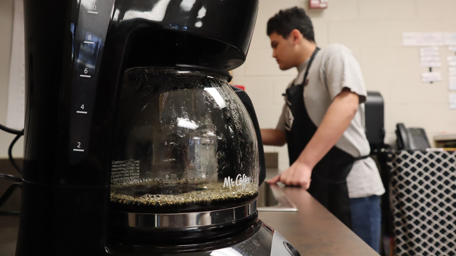 Special Education students run coffee cart business | wbir.com