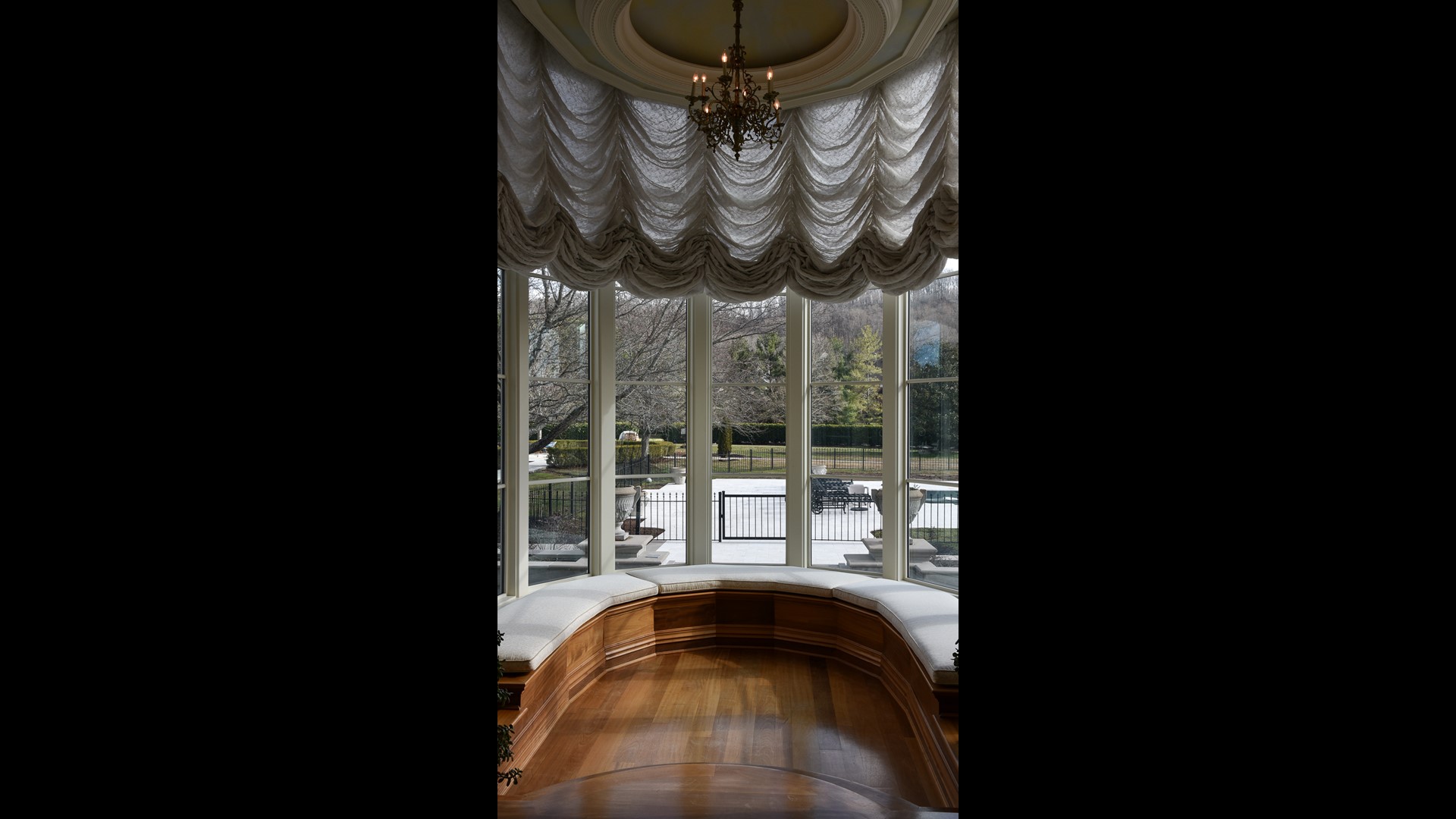 The DeBusk Mansion, biggest house in Knox County | wbir.com