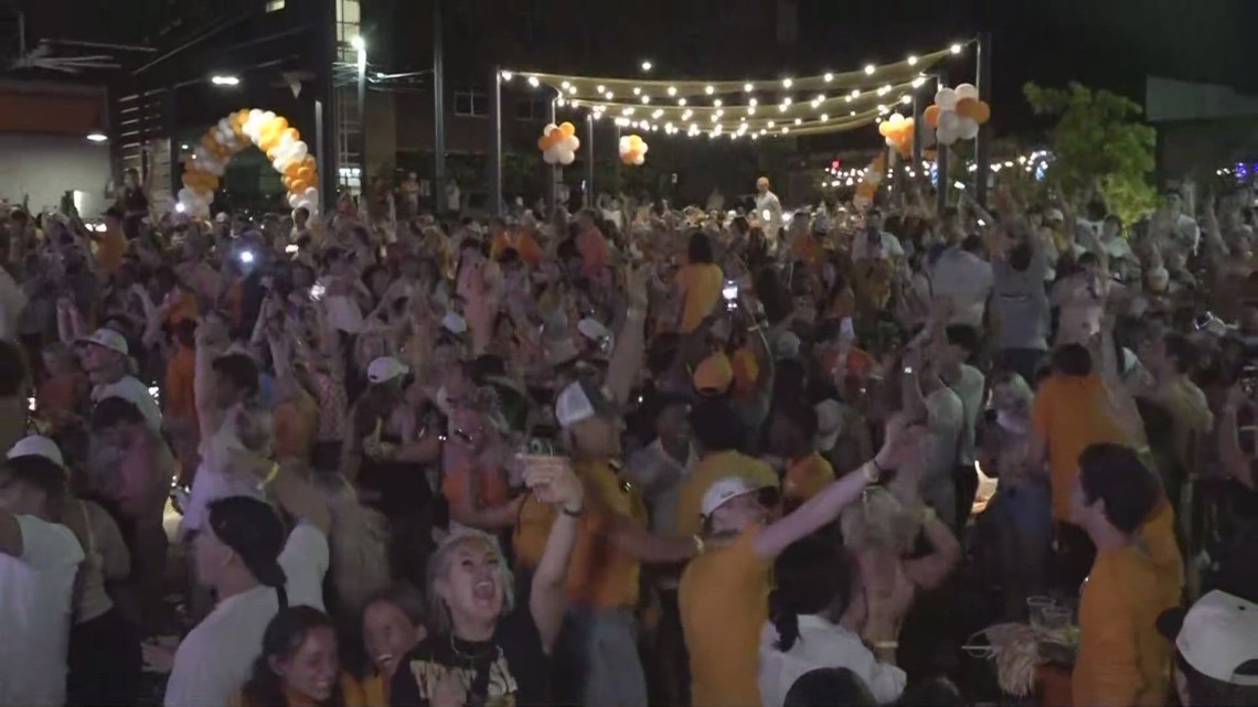 Fans celebrate after Vols win CWS National Championship, 6-5 | wbir.com