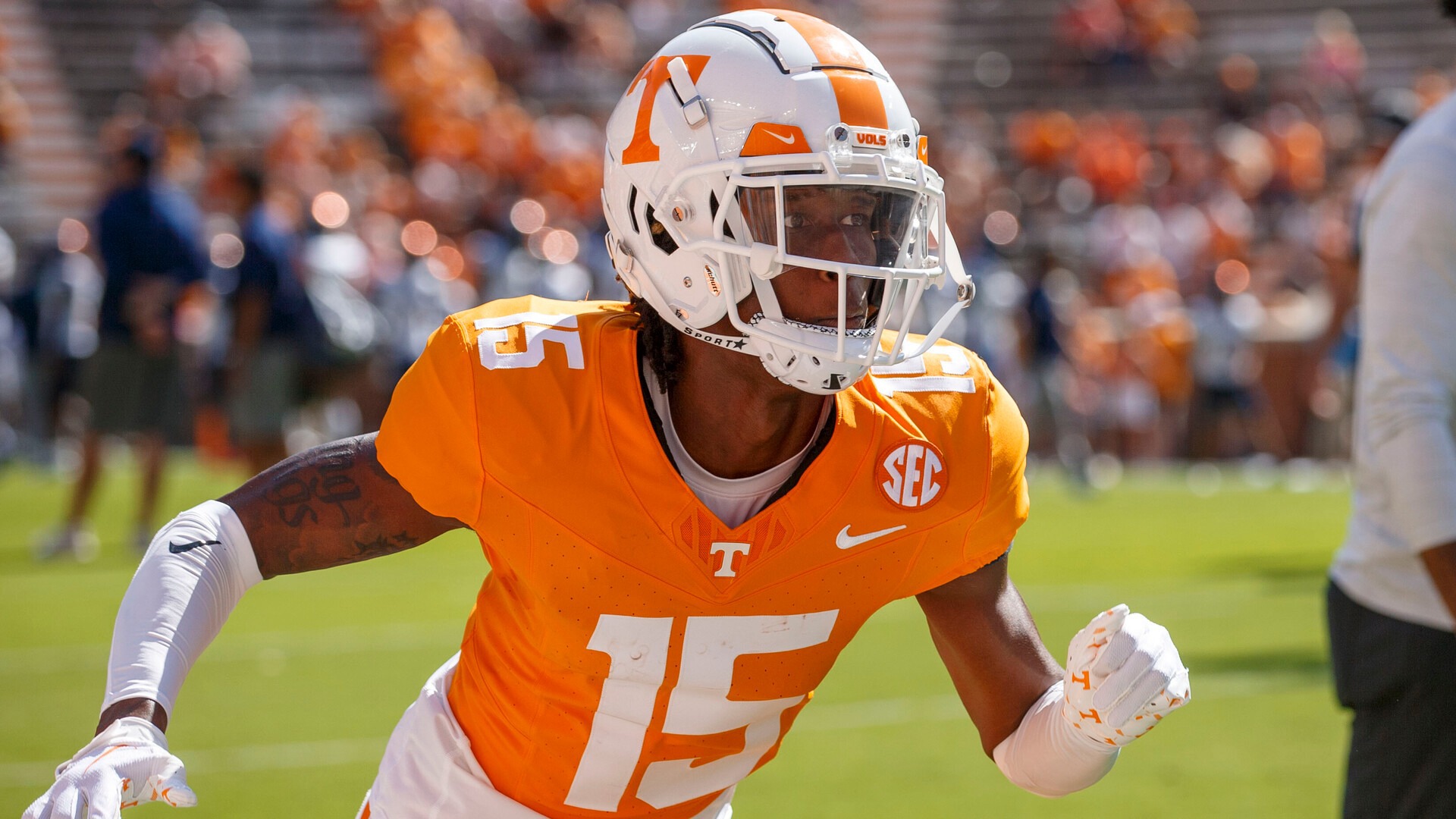 Tennessee football defensive back Cristian Conyer enters transfer ...