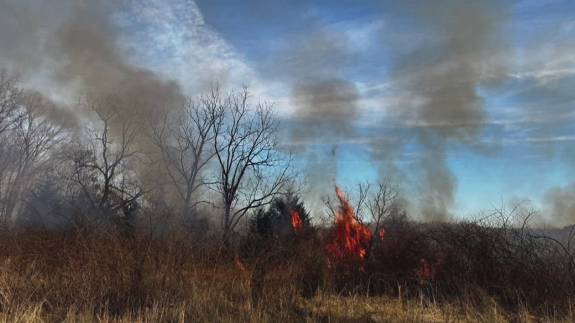 Rural Metro Fire crews battling several brush fires across Knox County ...