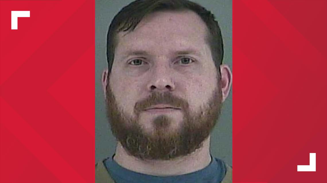 Ex-Oak Ridge officer accused of using police resources for personal use ...