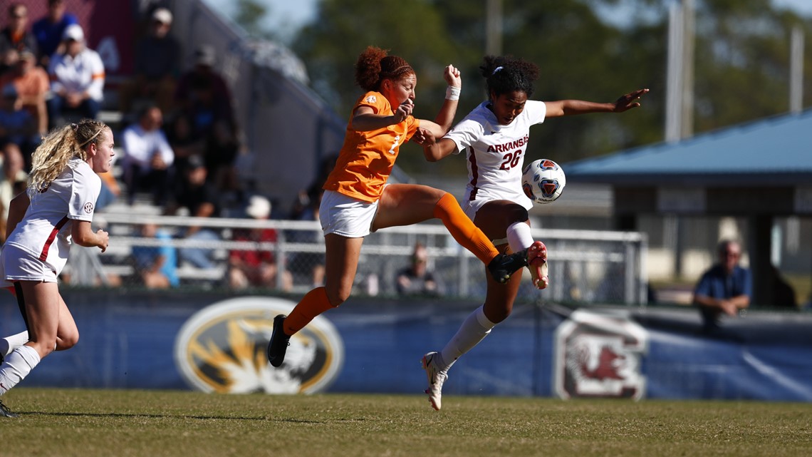 Two Vols earn women's soccer All-American honors | wbir.com