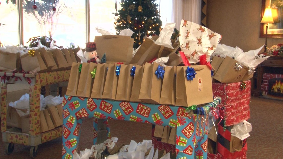 Seniors at Shannondale living facility receive surprise | wbir.com