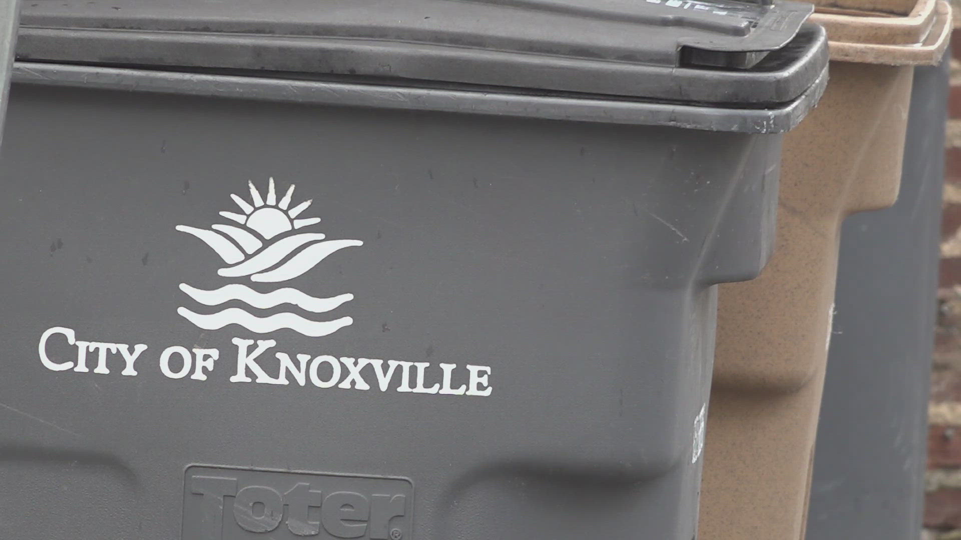 Knoxville plans downtown trash compactors with $75K donation | wbir.com