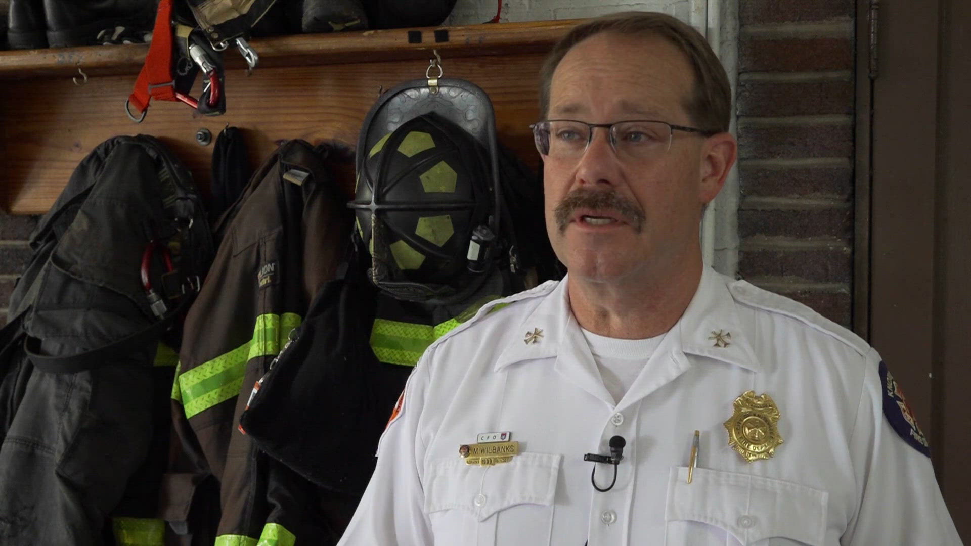 Knoxville firefighter retires after almost 30 years | wbir.com