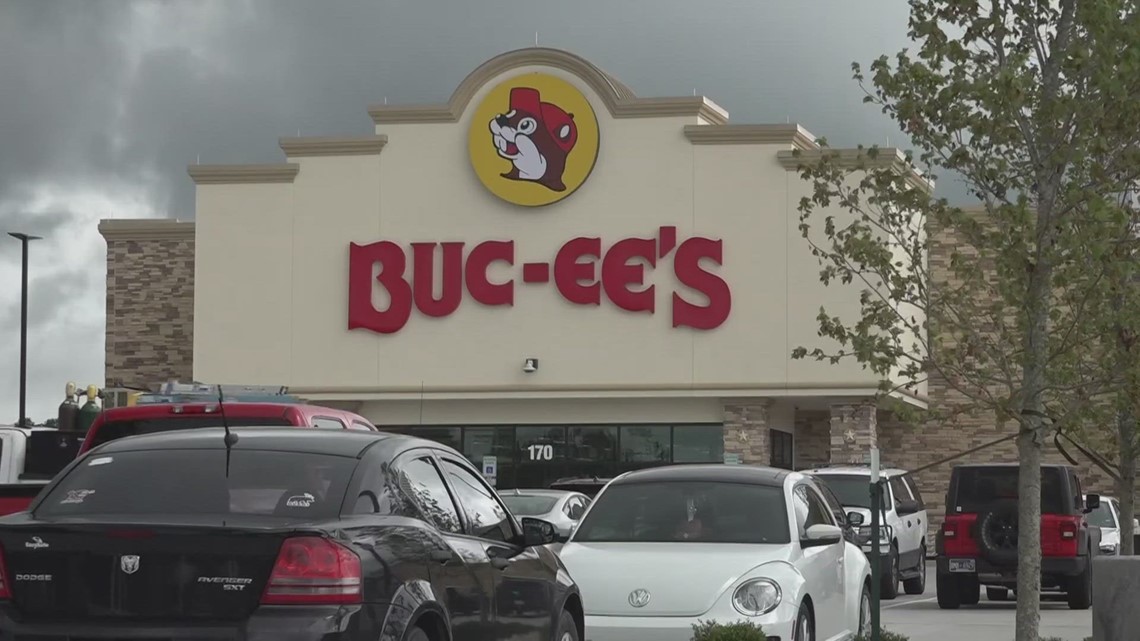 Buc-ee's opens in Kodak, creating traffic concerns at Exit 407 | wbir.com