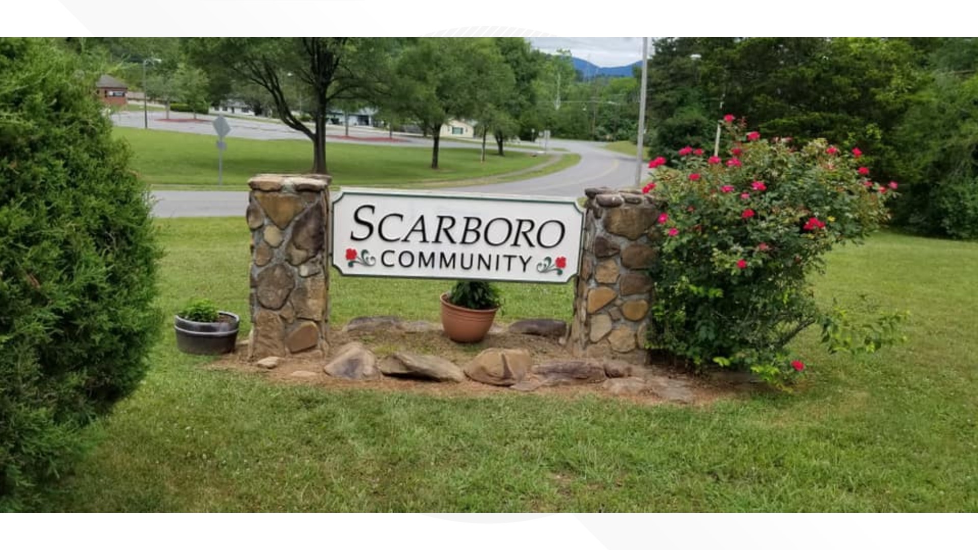 Oak Ridge police officers paint over swastika graffiti on Scarboro ...
