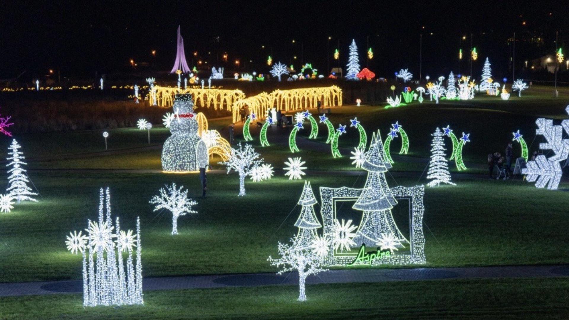 Holiday light show and trails enchant families at Aspire in Clinton ...