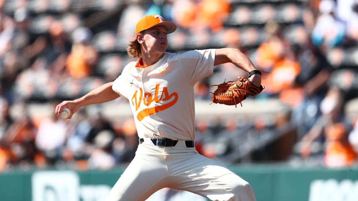 Tennessee Baseball sweep Bowling Green in 16-6 run rule victory | wbir.com