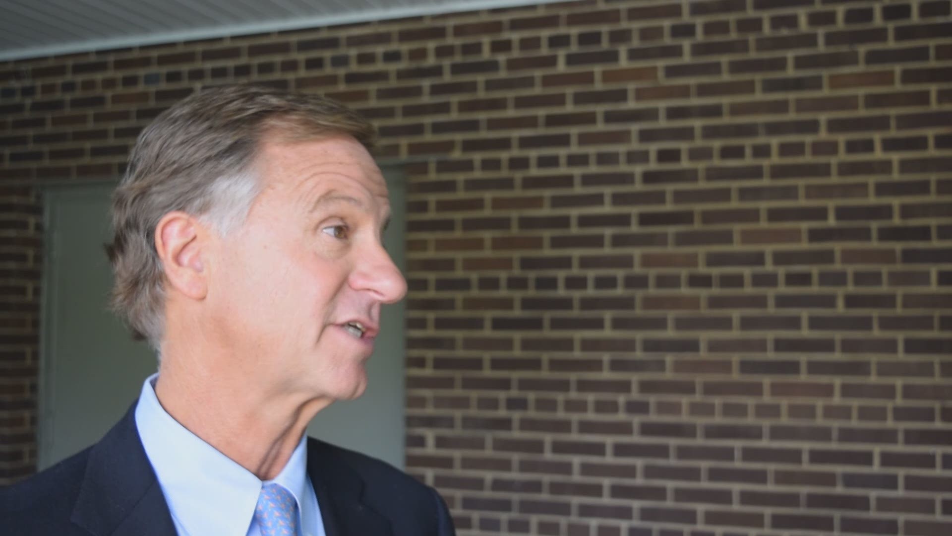 Haslam signs Tennessee 'natural and ordinary' meaning bill | wbir.com