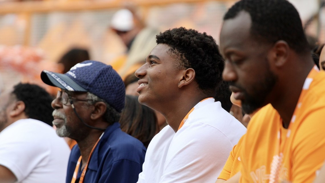 Four-Star Tennessee recruit Jonathan Echols flips commitment to USF ...