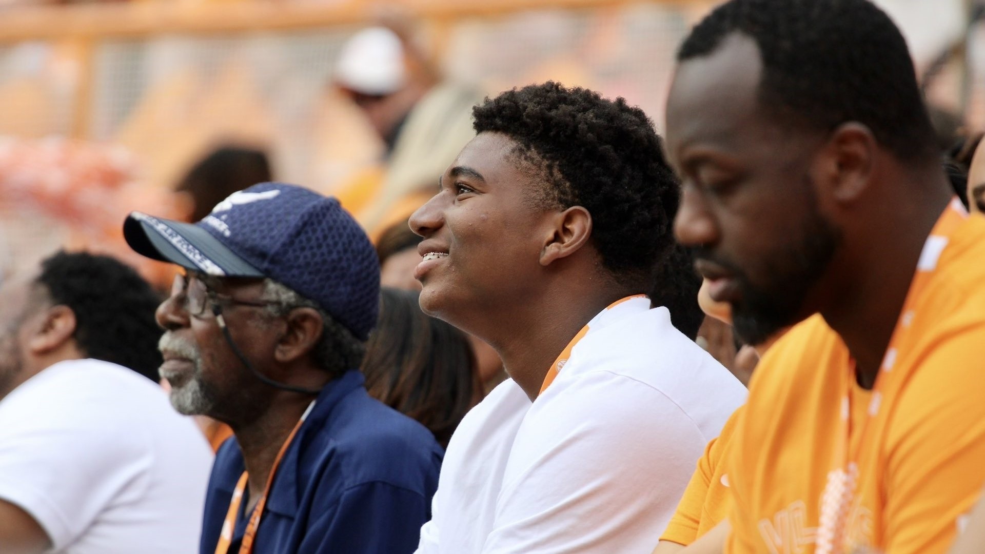 Four-Star Tennessee recruit Jonathan Echols flips commitment to USF ...