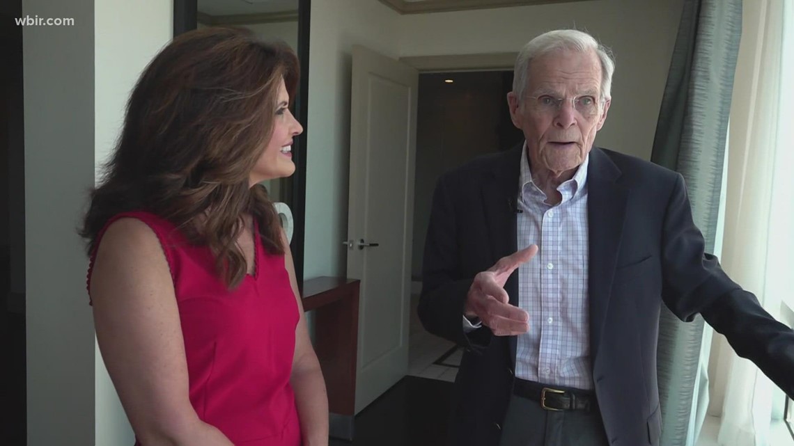 Bill Williams returns to the WBIR Studio location during the 1982 World ...