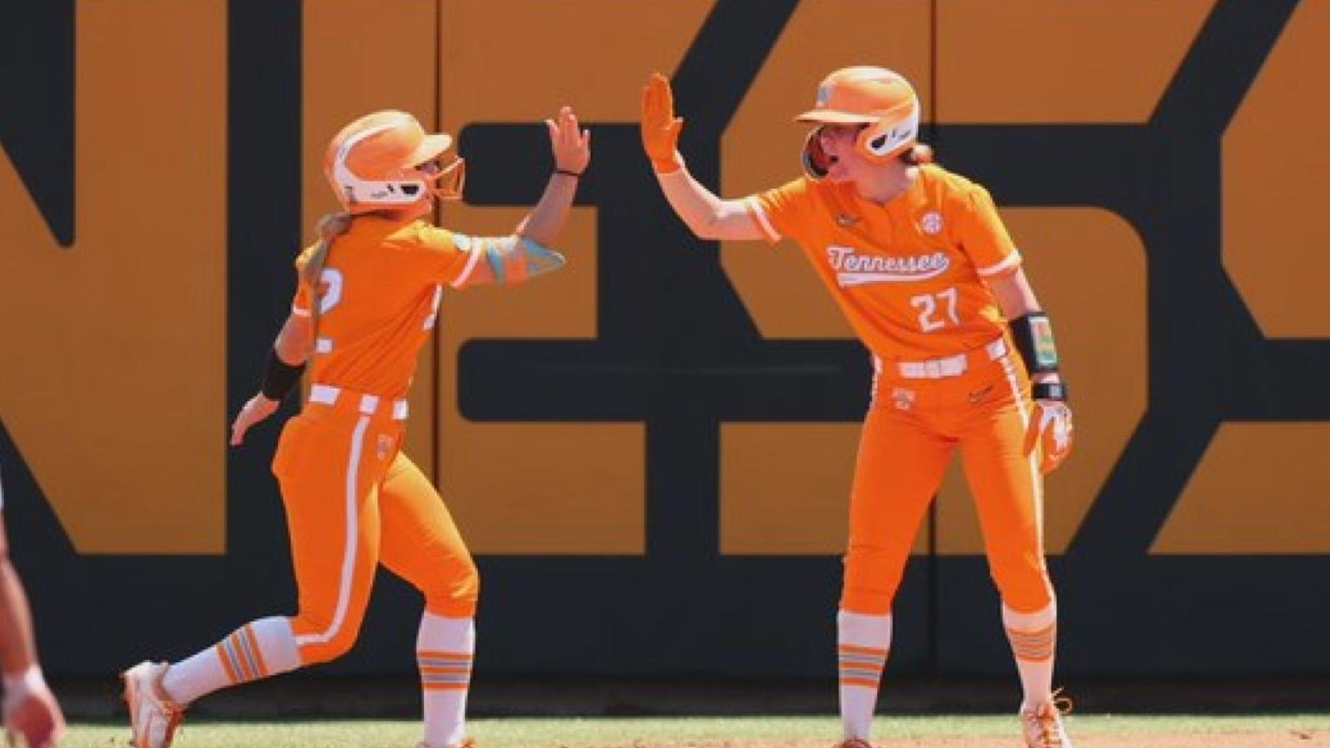 Tennessee Lady Volunteers edge out Virginia Cavaliers 5-1, advance to ...