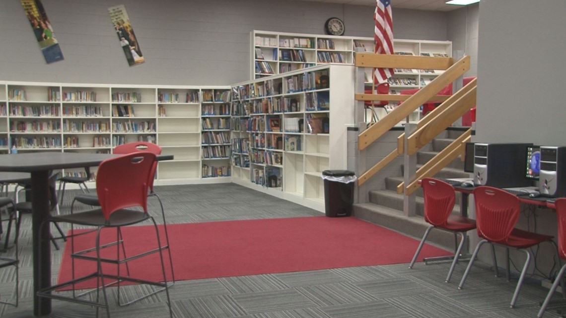 TN lawmakers propose changes for books in school libraries | wbir.com
