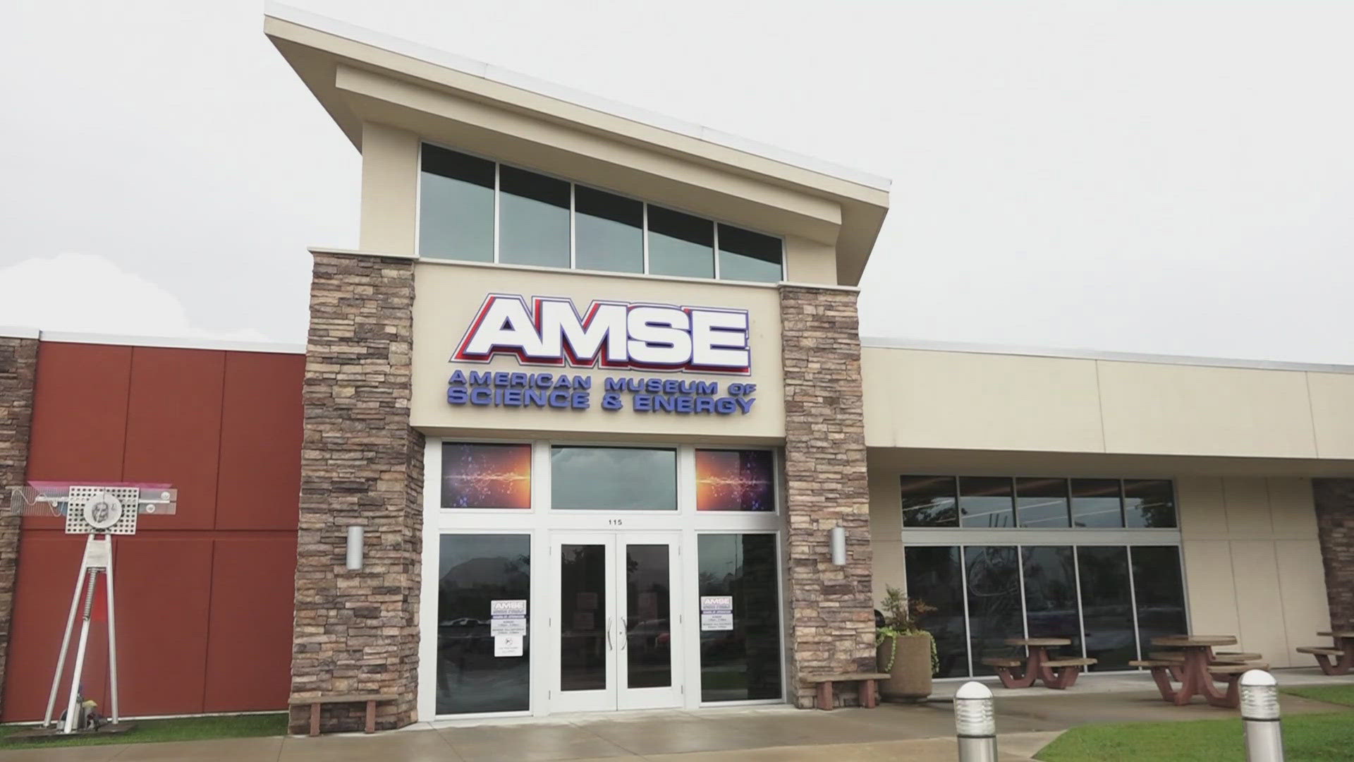 Rams rally past Panthers to open NFL playoffs, advance to divisional ...