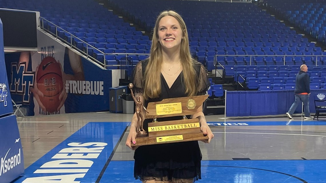 Bearden's Avery Treadwell wins 4A Miss Basketball Award | wbir.com