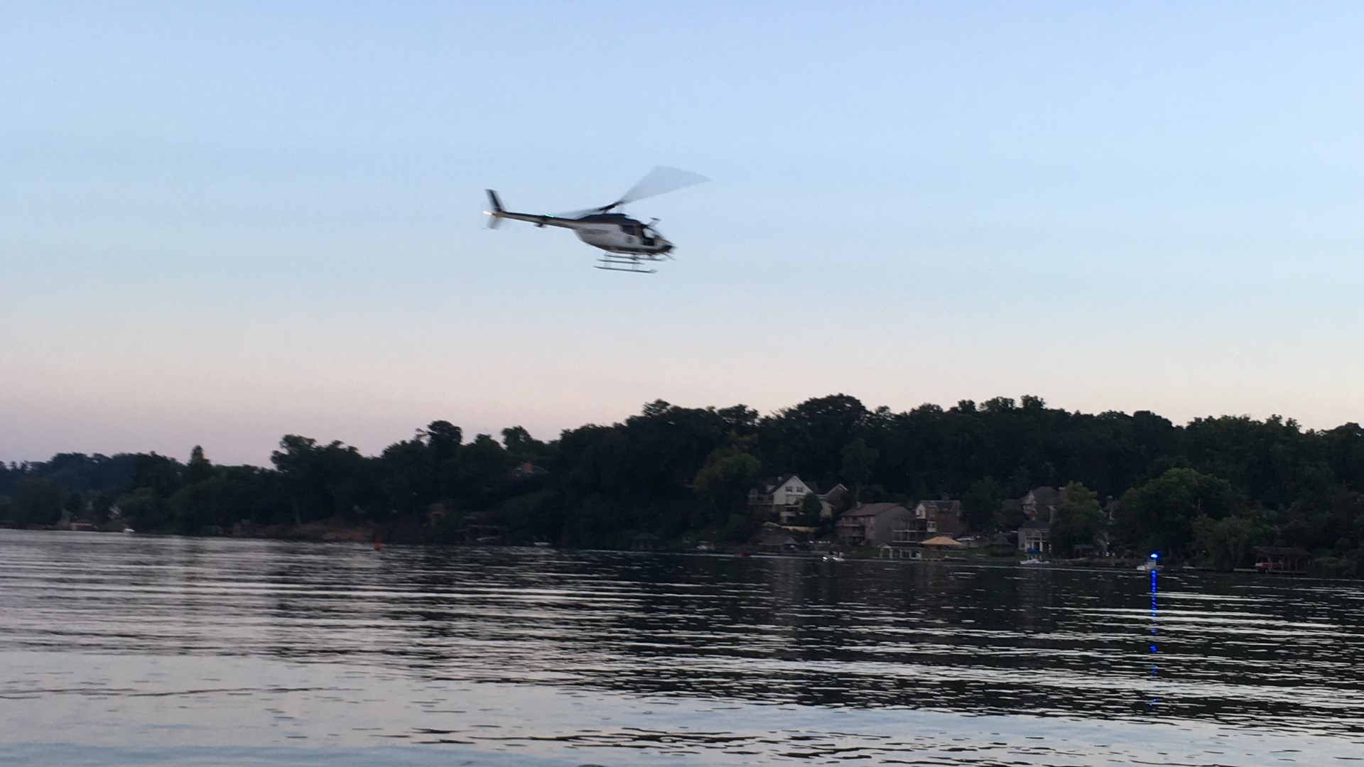 Knoxville helicopter crash: 1 dead, 3 rescued from TN River | wbir.com
