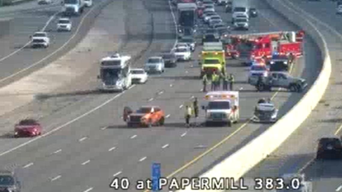 Crash reported on I-40 West at Papermill Drive in Knoxville | wbir.com