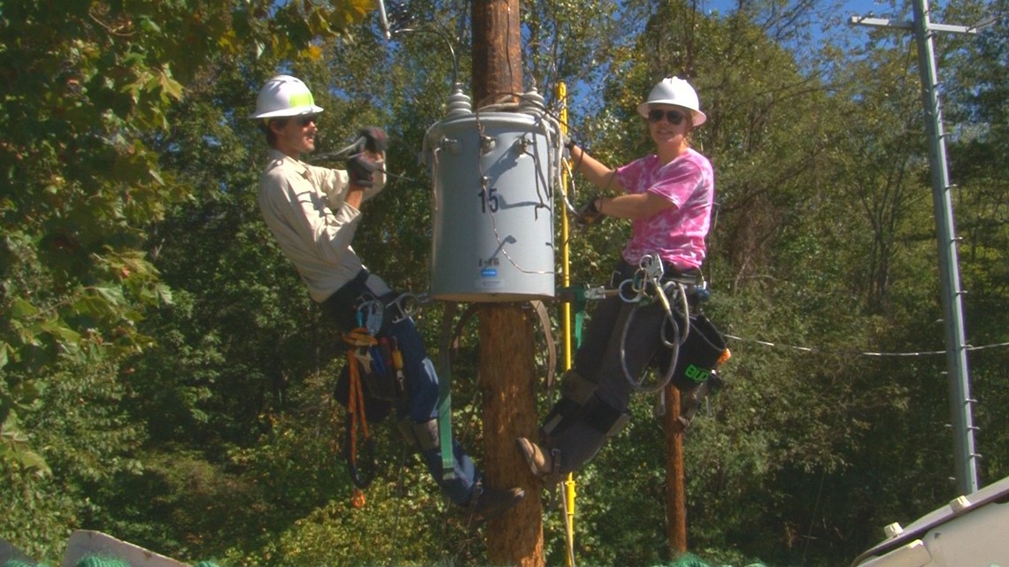 Scott Co. woman first to enroll in powerline technician course | wbir.com