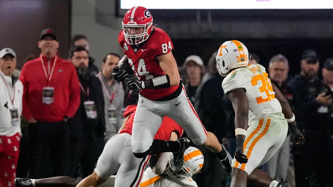 Tennessee gets upset by Georgia, loses 31-17 | wbir.com