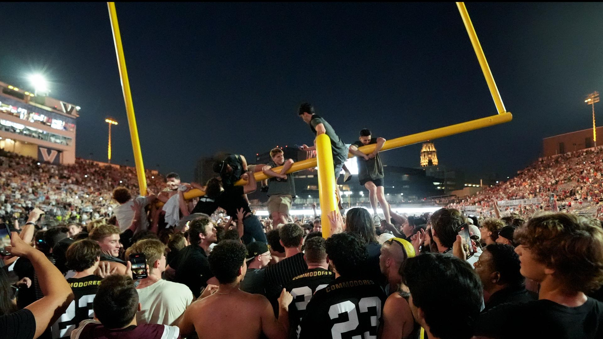 Vanderbilt football tears down goalposts after win over Alabama | wbir.com