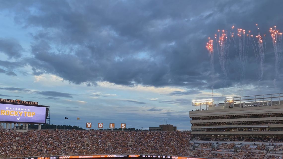 During Kent State game, more than 600 fireworks went off inside Neyland ...