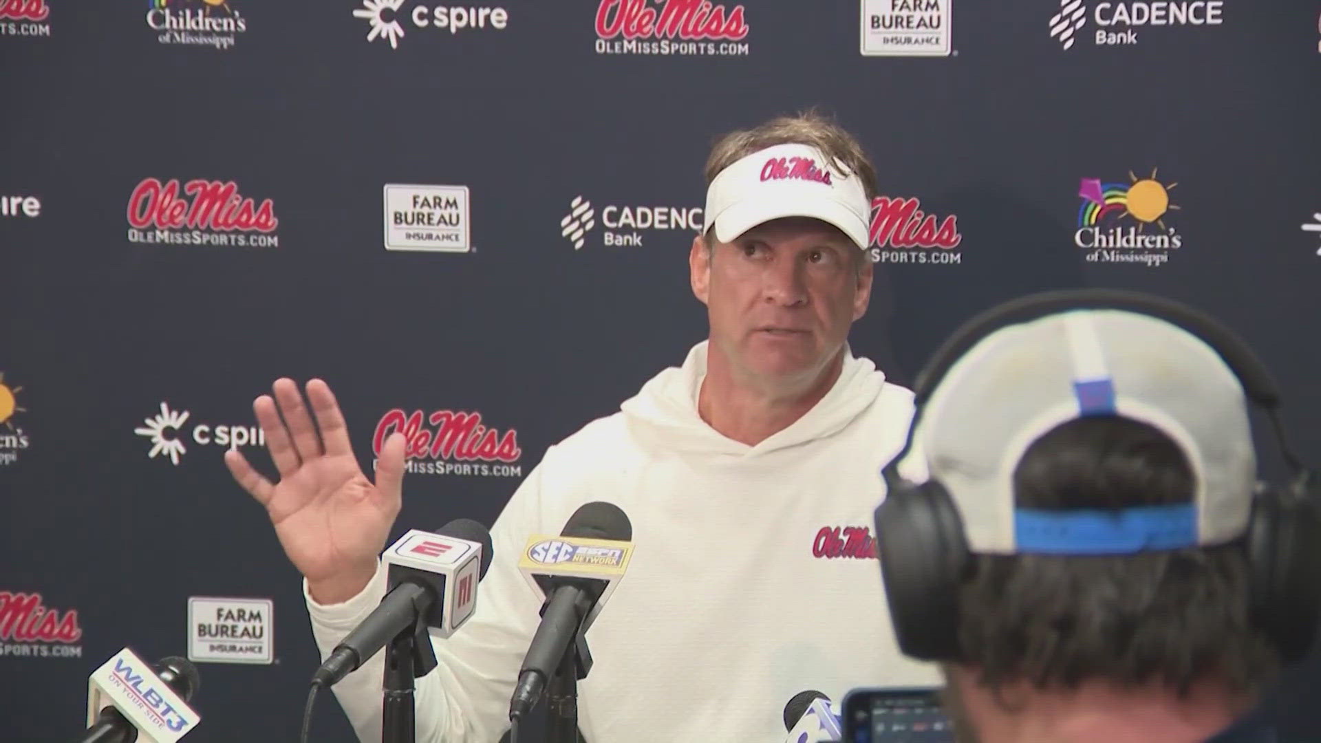 Ole Miss fans jeer Lane Kiffin's departure, Tennessee fans feel their ...