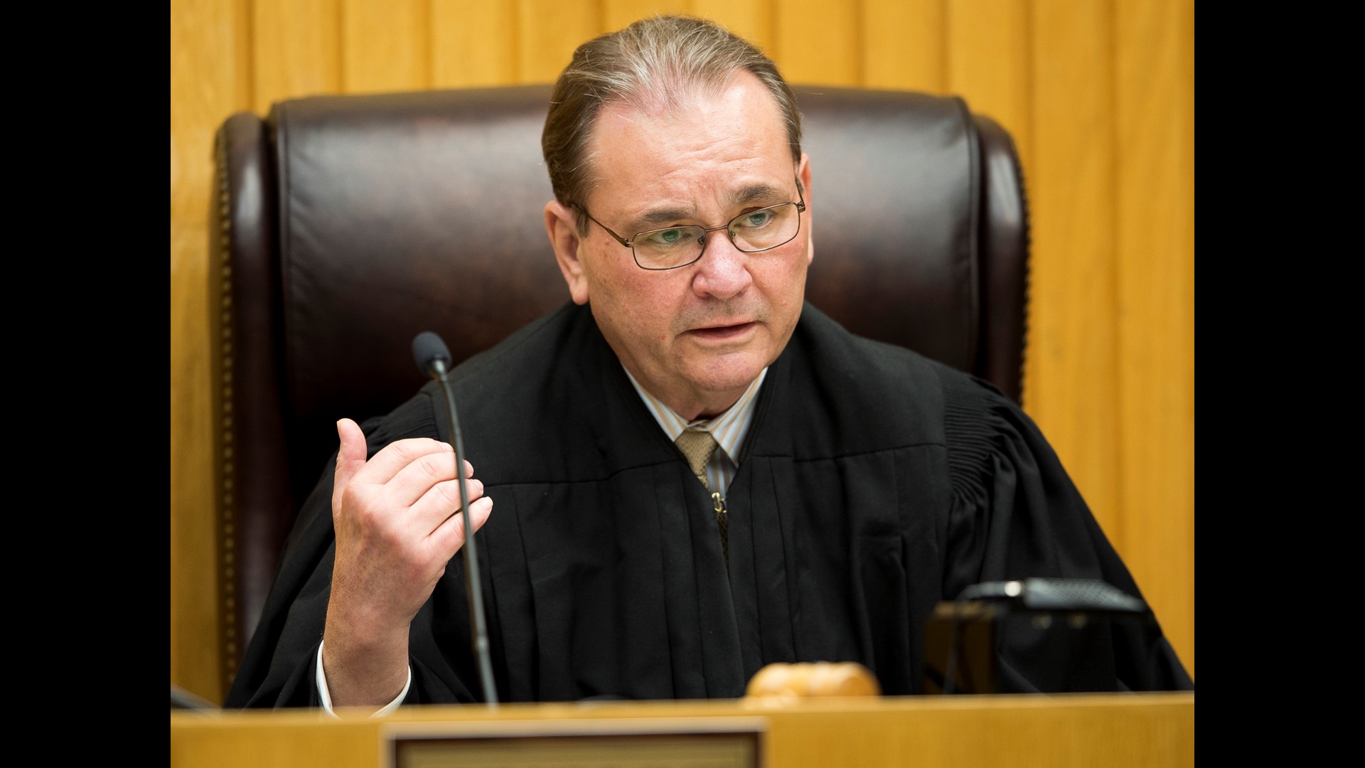 Boyd trial, Day 1: A burned body by the tracks, a final glimpse of the ...