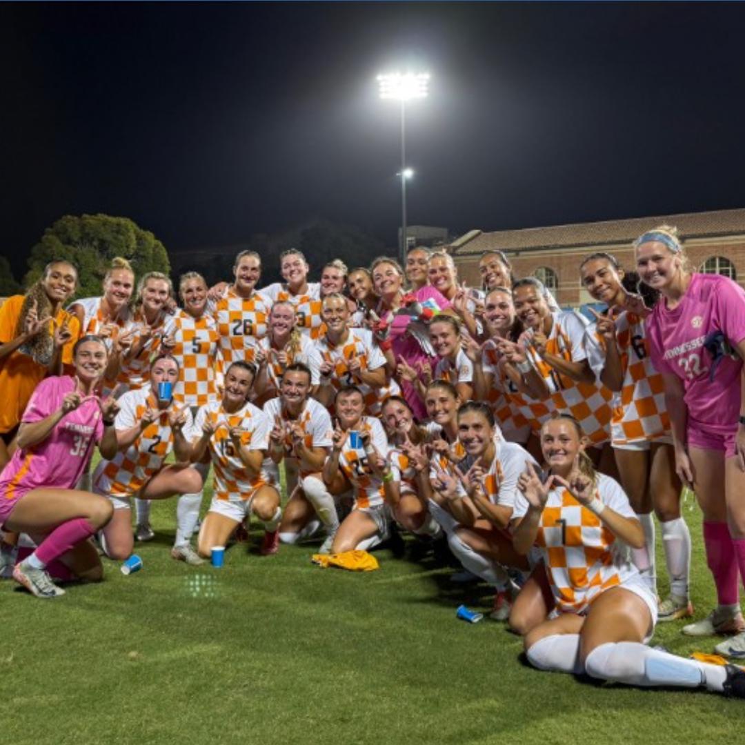 Lady Vols win 4-0 with dominant season start | wbir.com