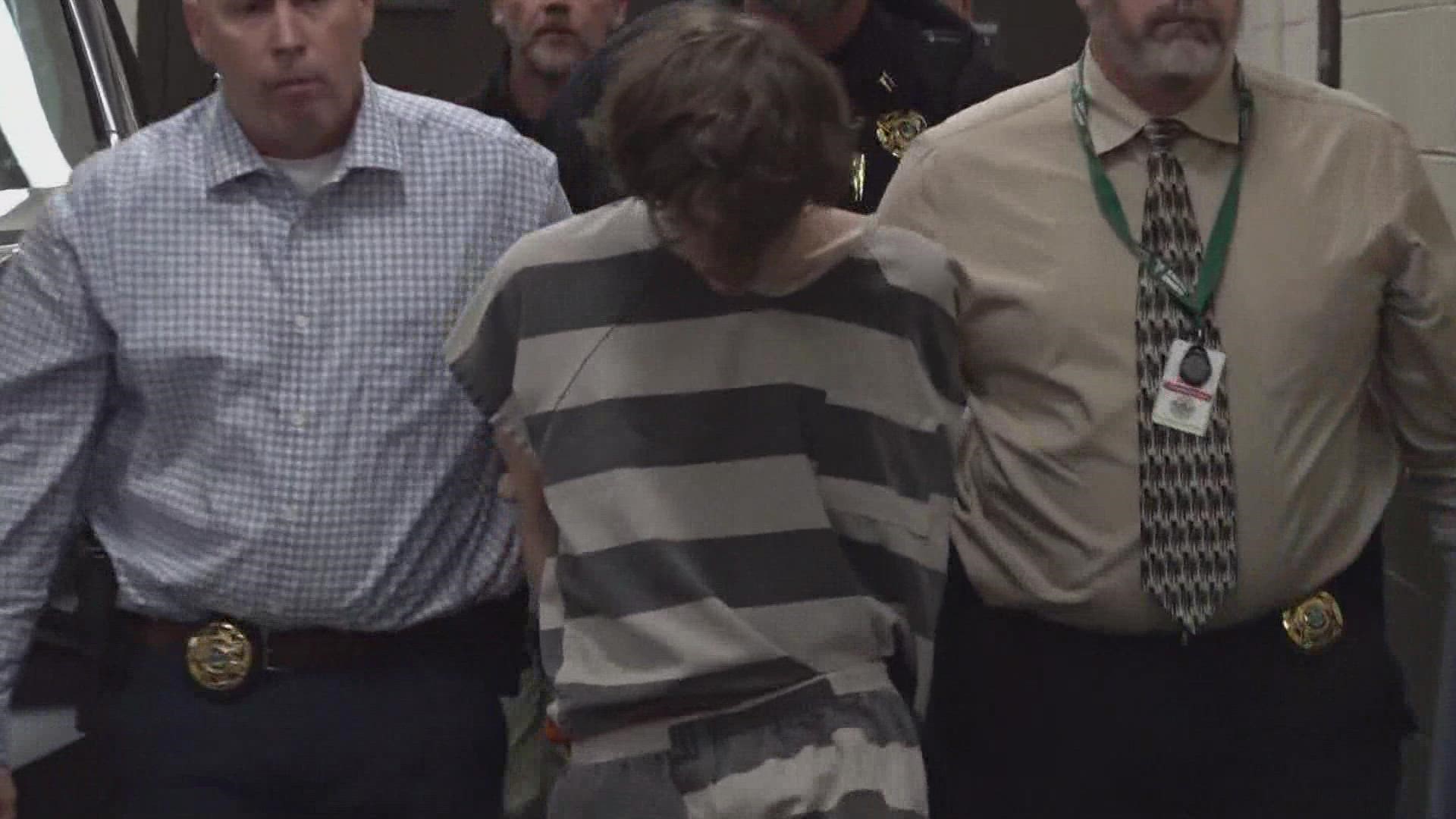 KCSO: Suspect captured, identified after fatal shooting behind Halls ...