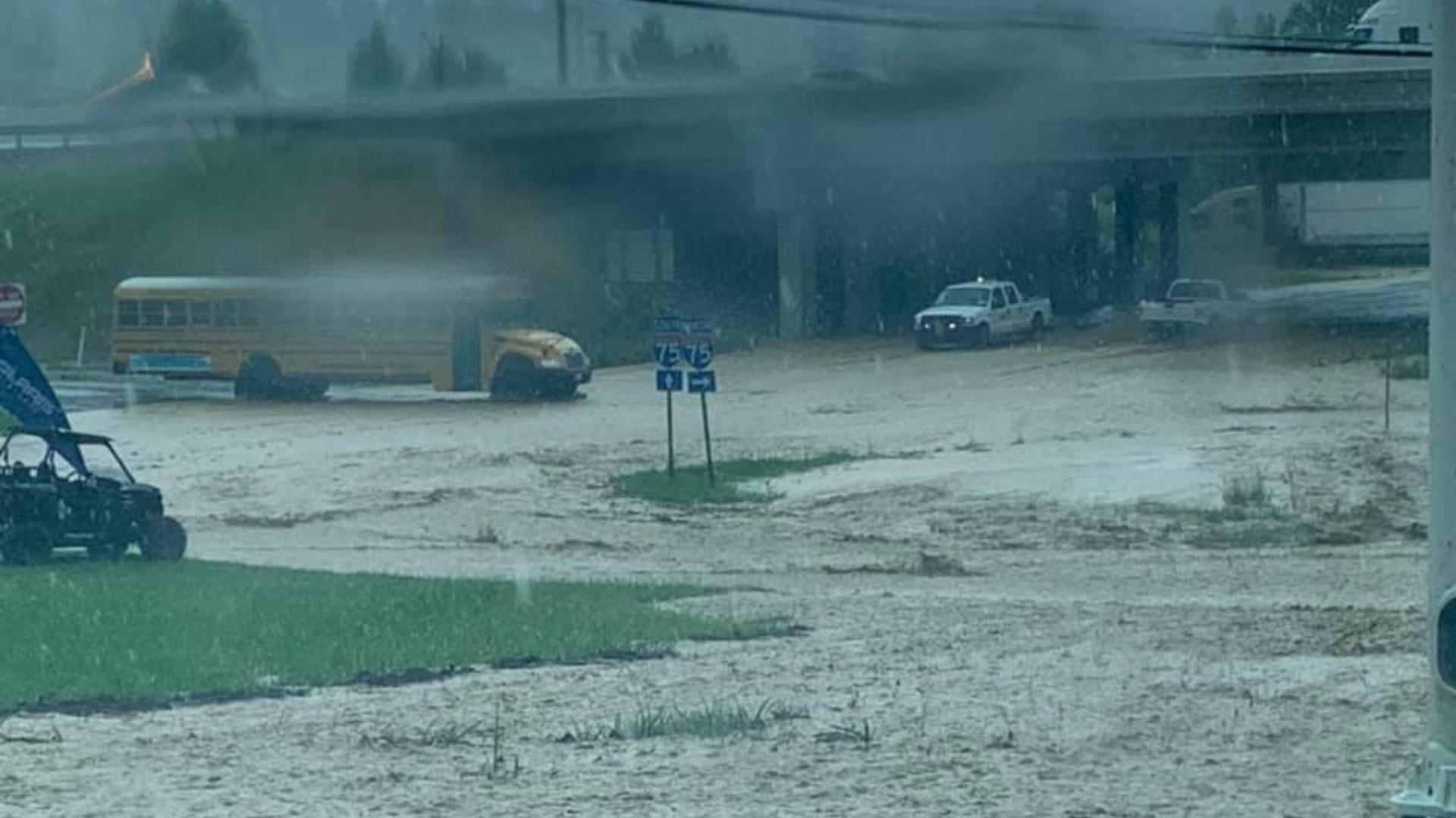 Heavy rains cause sinkhole in Claiborne County, flooding reported in ...