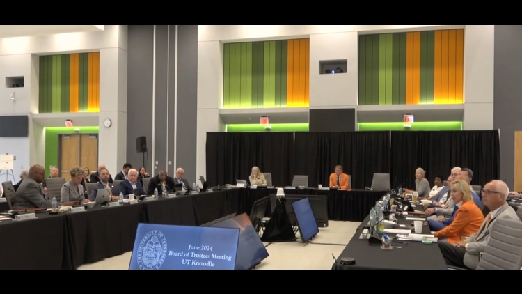 UT trustees vote to keep Randy Boyd as system president into 2030 ...