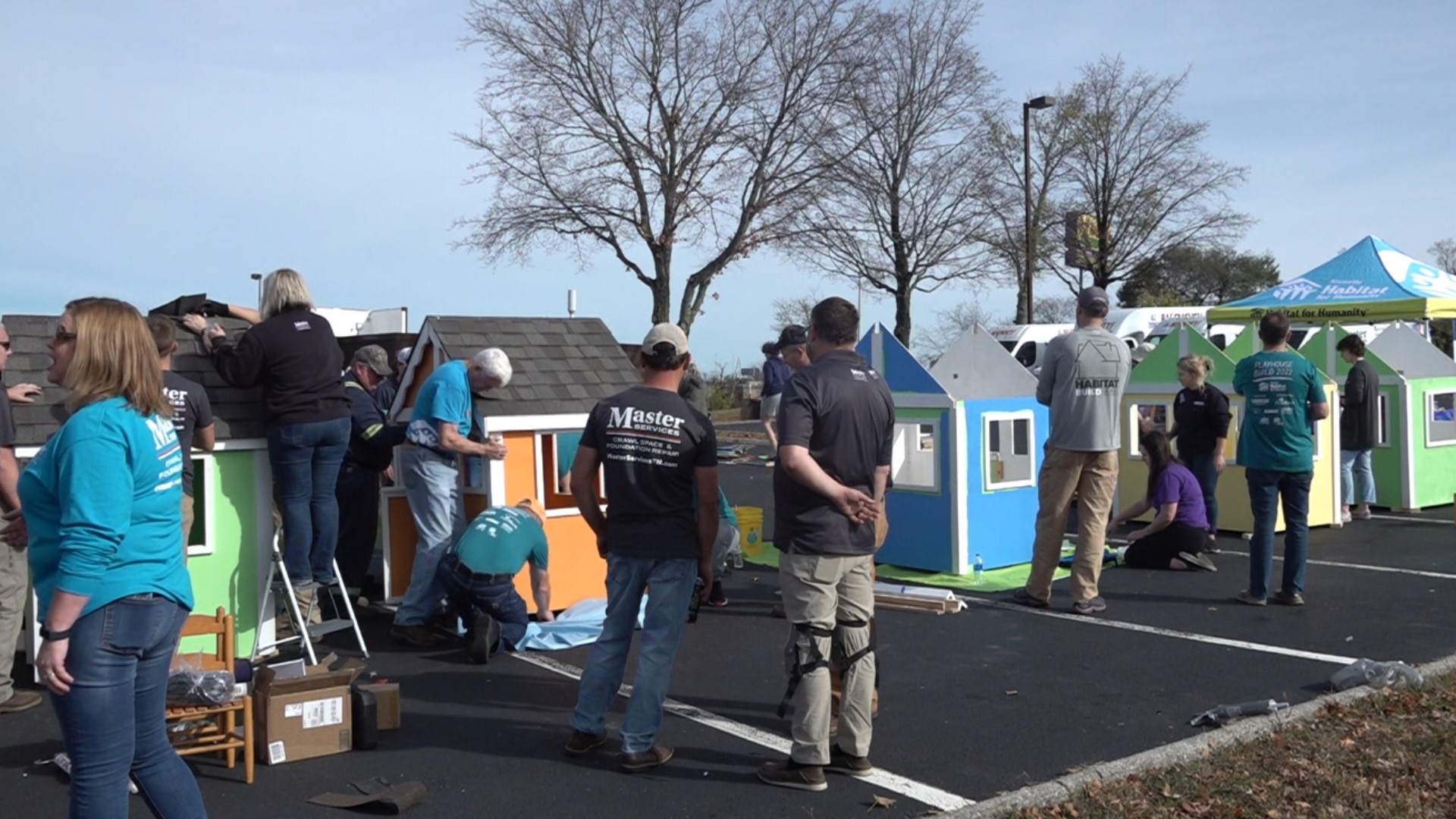 Habitat for Humanity volunteers build 11 playhouses to honor veterans ...