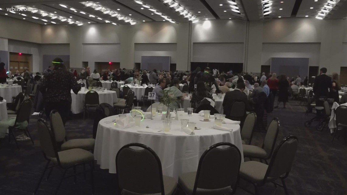 Prom of the Stars makes memories for adults with disabilities | wbir.com