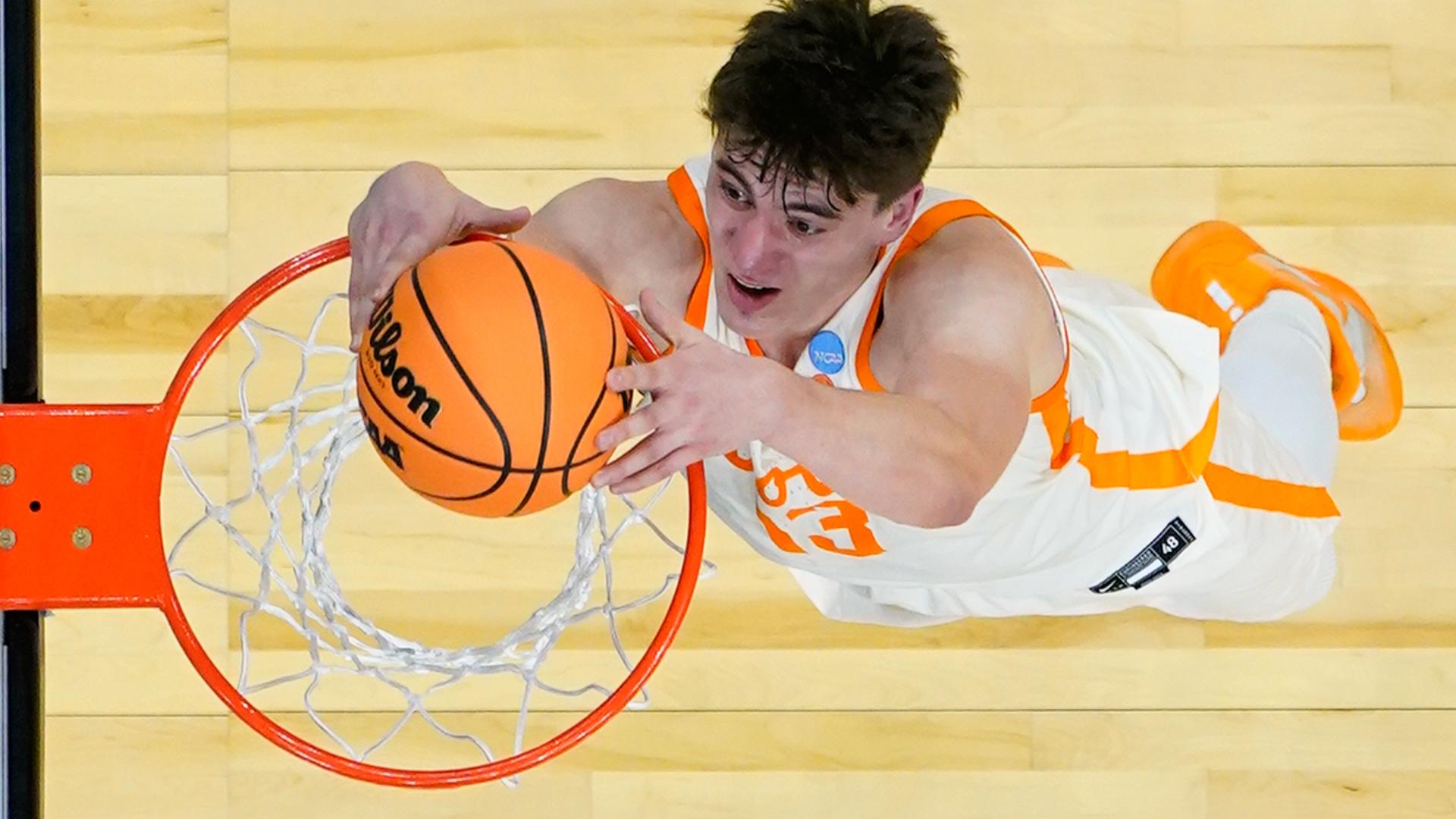 Former Tennessee forward J.P. Estrella commits to Michigan | wbir.com