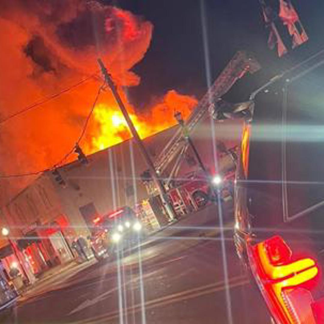 LCFD: Man pulled from burning London, KY building accused of arson ...