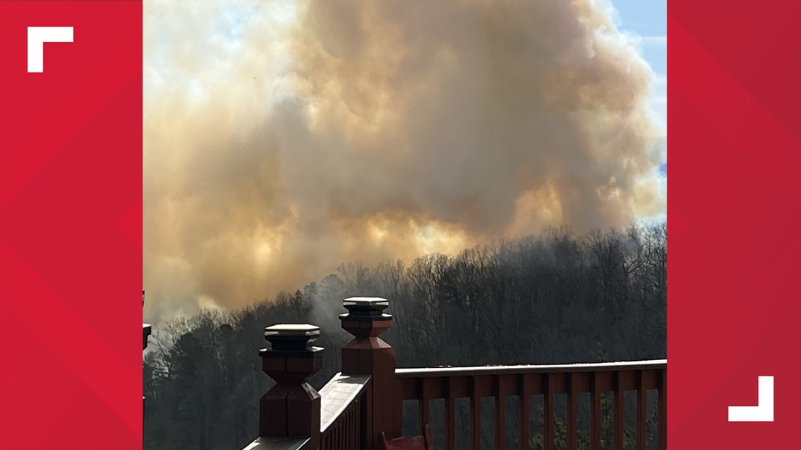 Fire near Townsend sends smoke up in Blount and Sevier counties | wbir.com