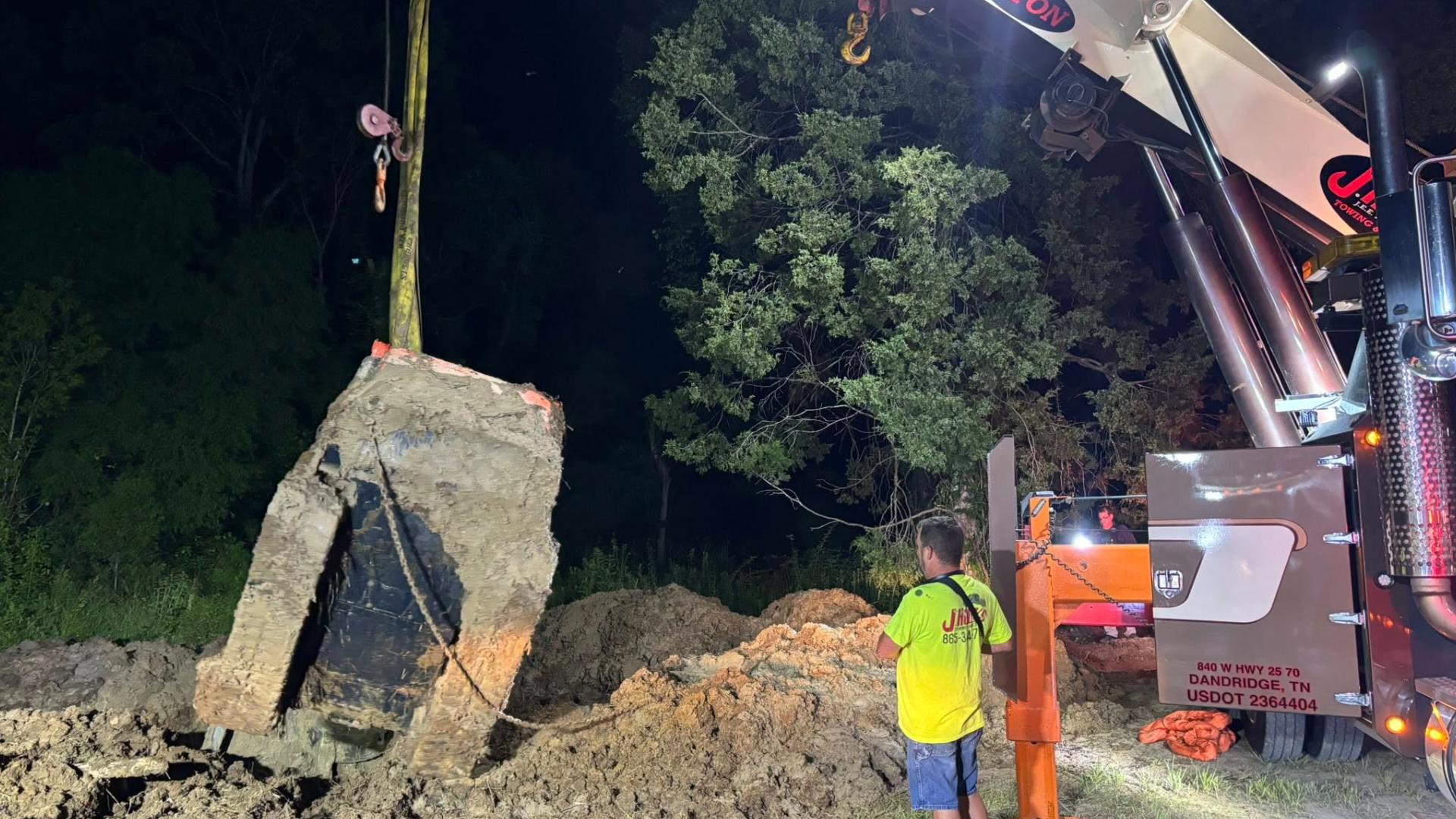 Jefferson County crews rescue operator trapped in skid steer | wbir.com