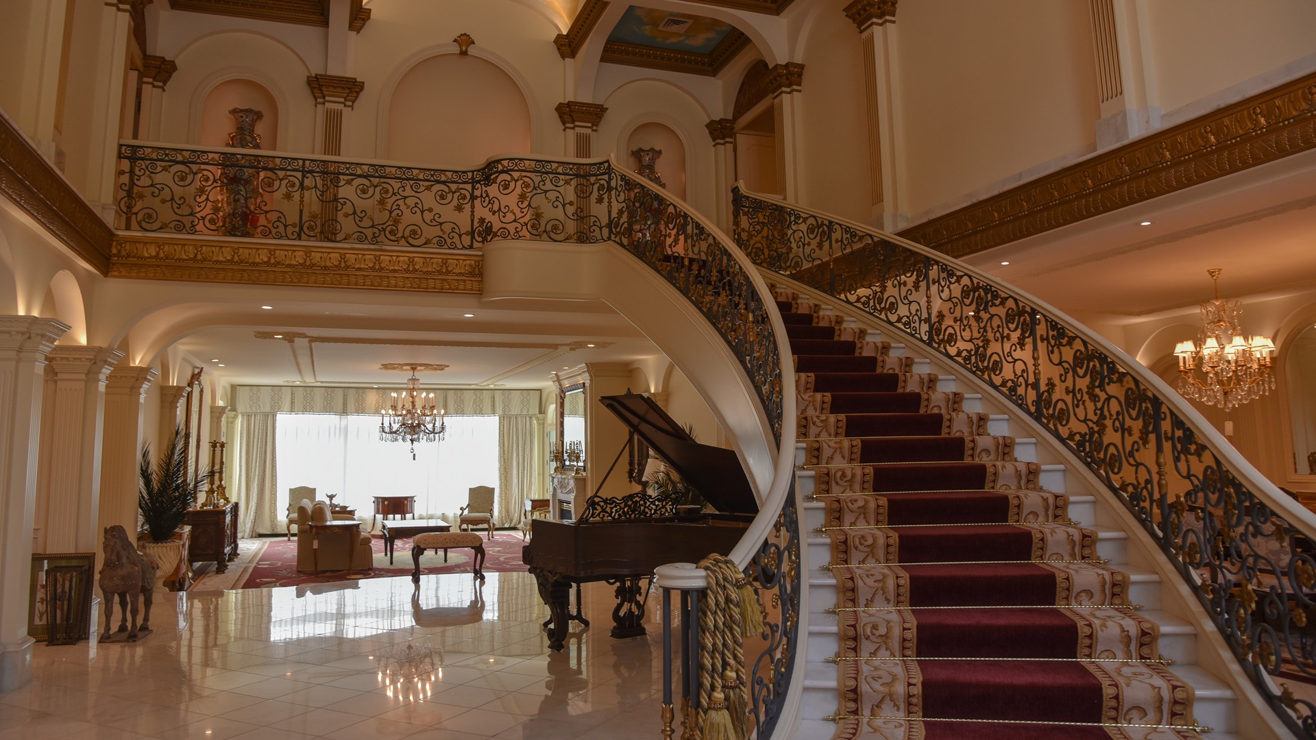 Demolition permit issued to tear down Villa Collina mansion | wbir.com