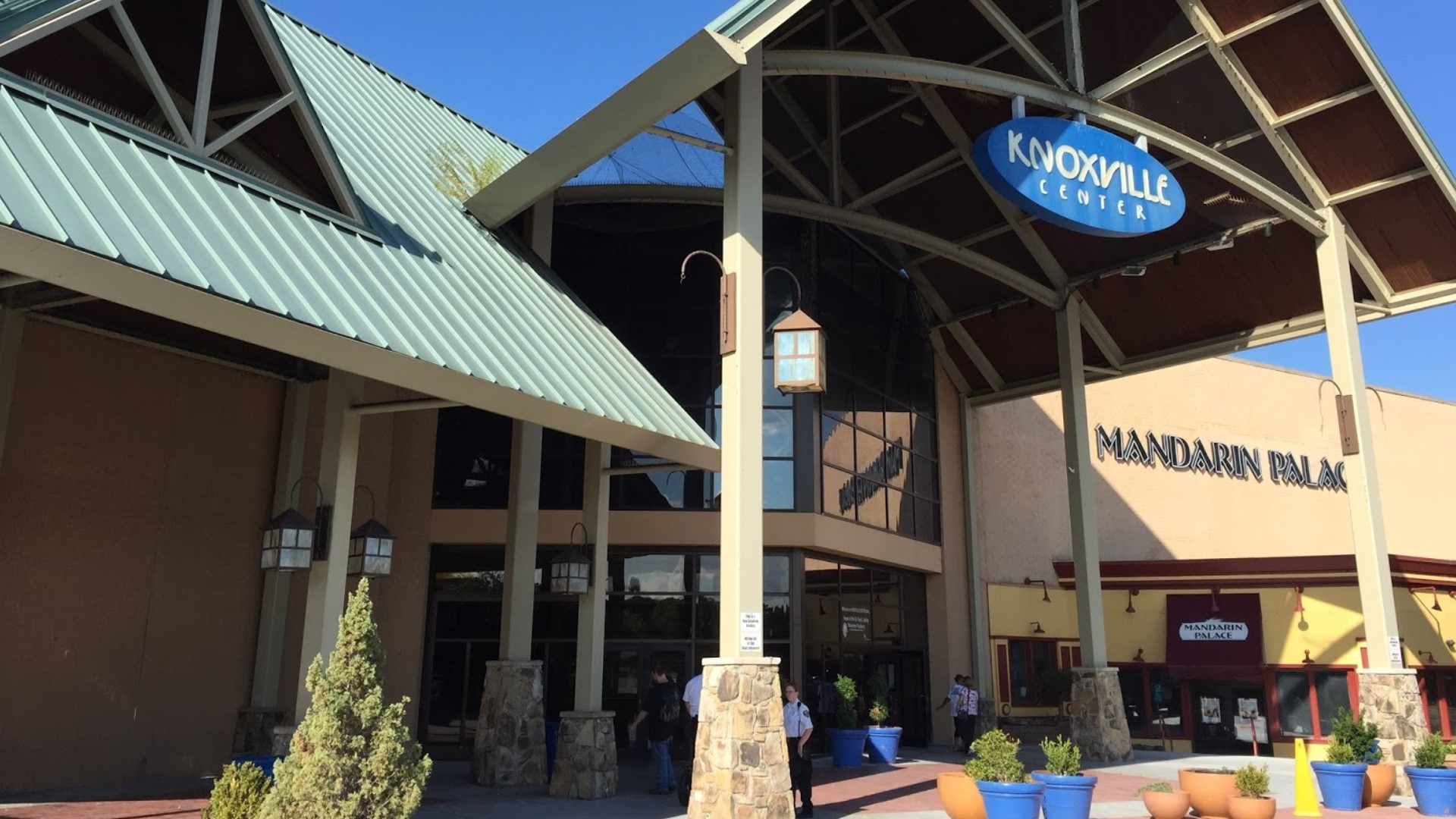 Knoxville Center Mall closing at the end of January | wbir.com