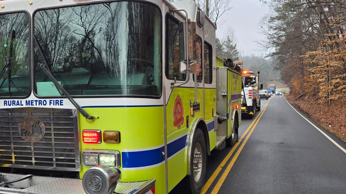 Fire crews tackle 5-acre wildfire in Halls Community | wbir.com